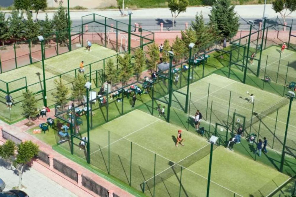 Padel vakantie? Top 25 hotels mét padelbaan